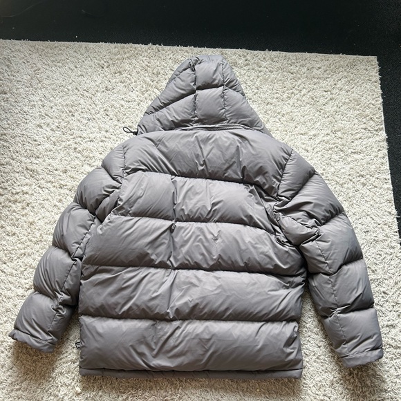Aritzia | Jackets & Coats | Aritzia Superpuff Mens 2xl Carbon Grey ...